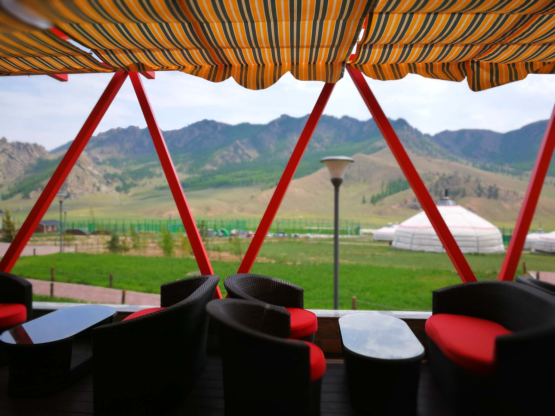 Red Rock Resort - Escape To Mongolia